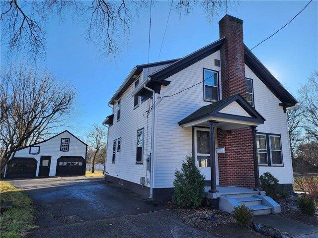 3 bedroom, Coventry RI 02816 102761490