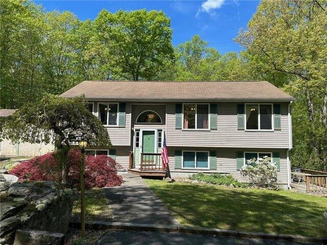 3 bedroom, Coventry RI 02816 103248614