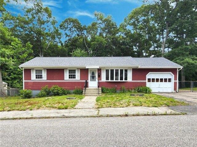 3 bedroom, Coventry RI 02816 103493711
