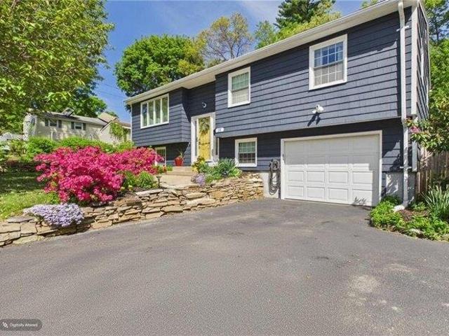 3 bedroom, Coventry RI 02816 103970372