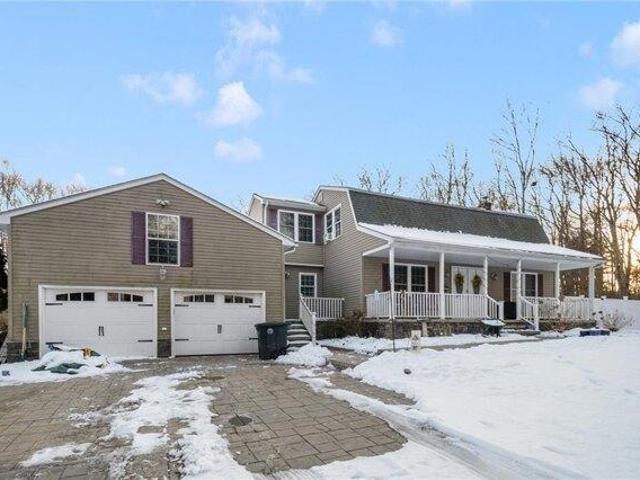 3 bedroom, Coventry RI 02827 102595812