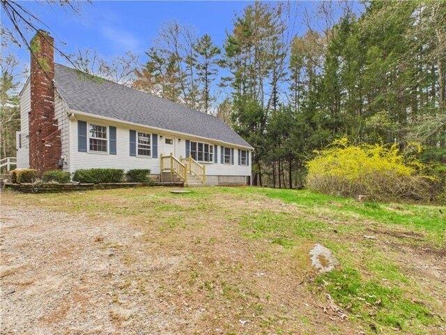 3 bedroom, Coventry RI 02827 LS102317176