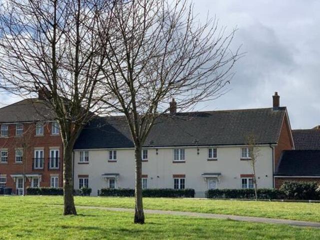 3 Bedroom Coach House For Rent In Hatfield