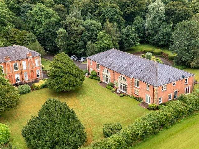 3 bedroom coach house for sale