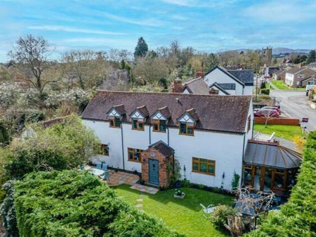 3 Bedroom Coach House For Sale In Kempsey