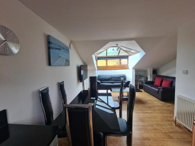 3 bedroom coach house to rent