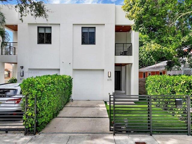 3 bedroom, Coconut Grove FL 33133 90202171