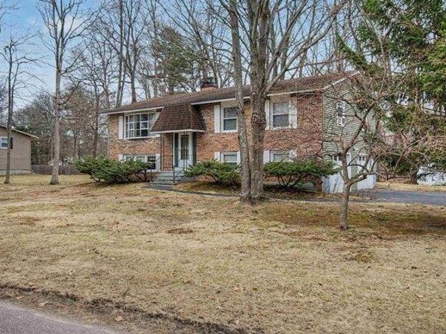 3 bedroom, Colchester VT 05446 102583137