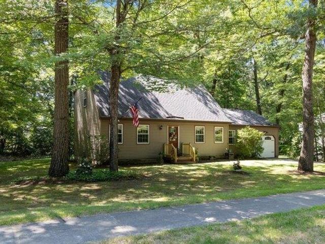 3 bedroom, Colchester VT 05446 105105080