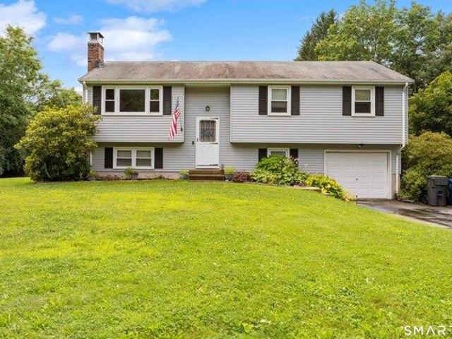 3 bedroom, Colchester CT 06415 104789243
