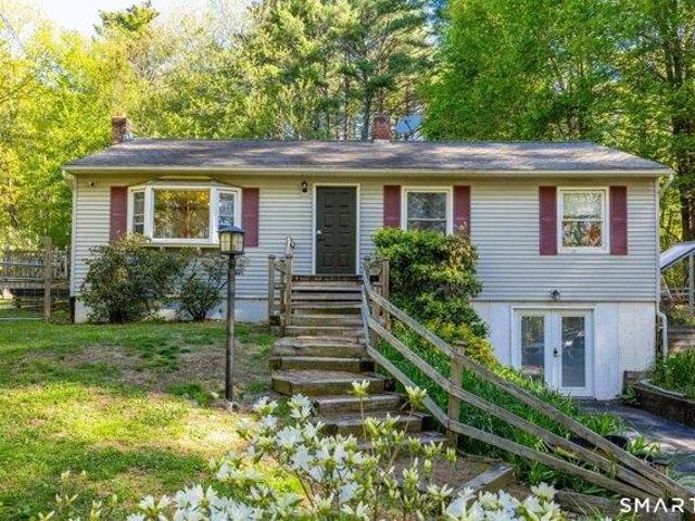 3 bedroom, Colebrook CT 06021 104477276