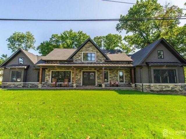 3 bedroom, Colonia NJ 07067 104296027