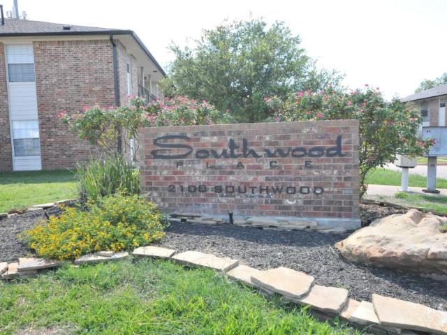 3 bedroom, College Station TX 77840 77692718