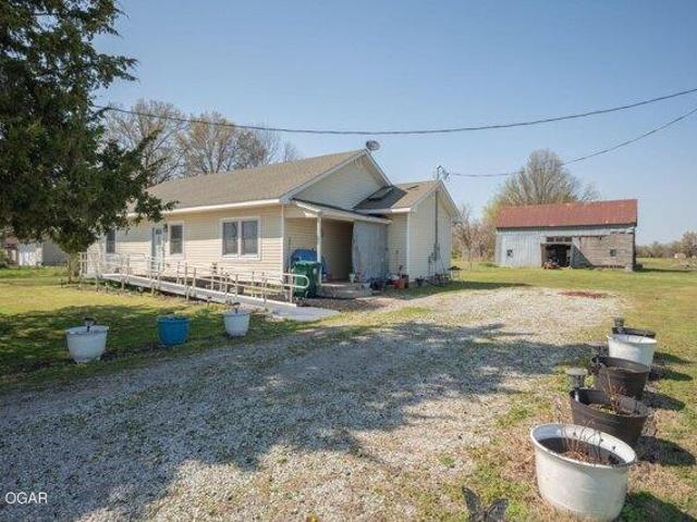 3 bedroom, Columbus KS 66725 95576717