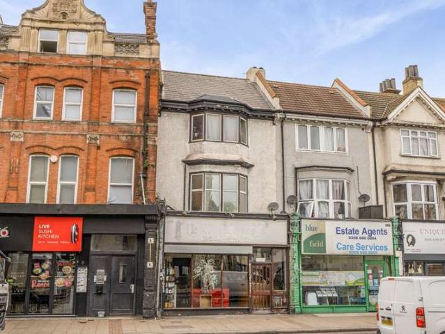 3 Bedroom Commercial Property