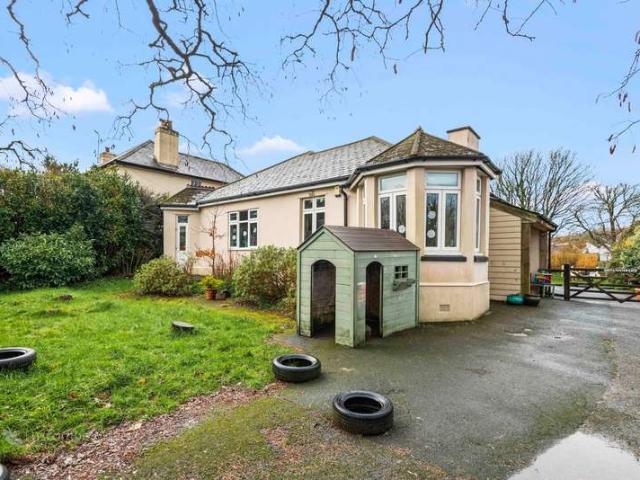 3 Bedroom Commercial Property