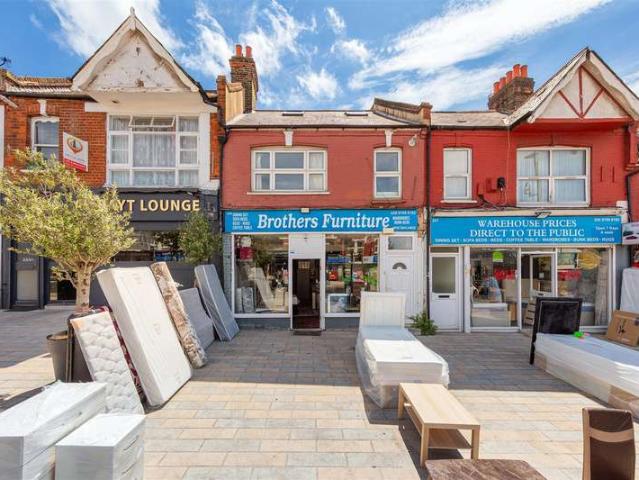 3 Bedroom Commercial Property