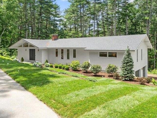 3 bedroom, Concord MA 01742 104652202