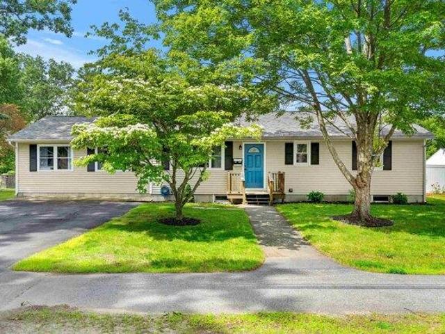 3 bedroom, Concord NH 03303 104571459