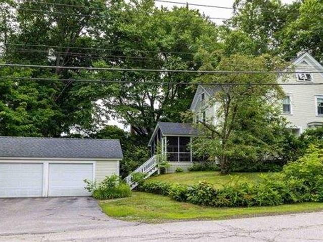 3 bedroom, Concord NH 03301 103927469