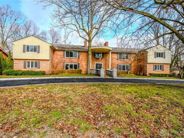 3 Bedroom Condo for Rent at 121 E Schantz Ave #4, Oakwood, OH 45409