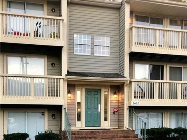 3 Bedroom Condo for Rent at 1610 Arlyn Cir, Charlotte, NC 28213 College Downs