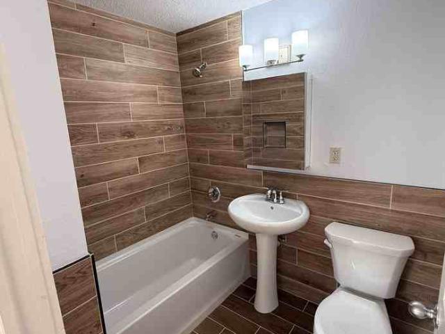 3 Bedroom Condo for Rent at 1719 Adams St Ne #4, Minneapolis, MN 55413 Logan Park