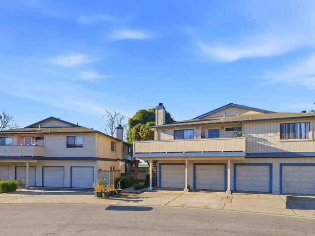 3 Bedroom Condo for Rent at 229 Silver Leaf Dr, Watsonville, CA 95076
