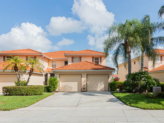 3 Bedroom Condo for Rent at 260 Robin Hood Cir, Naples, FL 34104