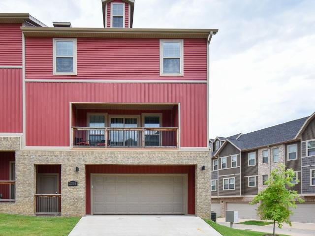 3 Bedroom Condo for Rent at 2798 W Blackstone Xing, Fayetteville, AR 72704
