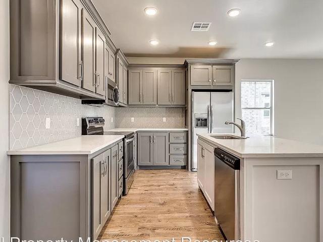 3 Bedroom Condo for Rent at 29 E Hurd St, Edmond, OK 73034