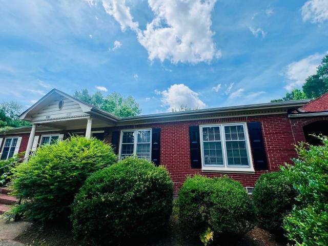 3 Bedroom Condo for Rent at 3821 Rosehaven Dr, Charlotte, NC 28205 Sheffield Park