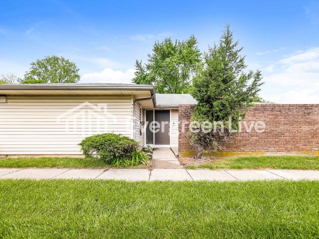 3 Bedroom Condo for Rent at 5664 Troy Villa Blvd, Huber Heights, OH 45424