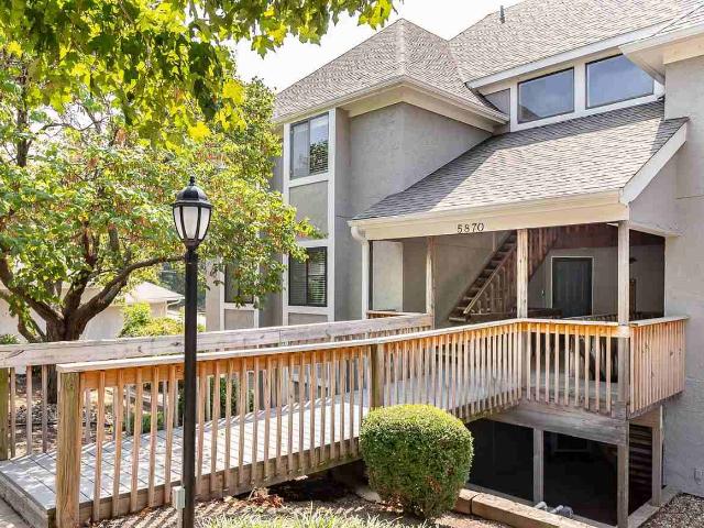 3 Bedroom Condo for Rent at 5870 Park St, Shawnee, KS 66216