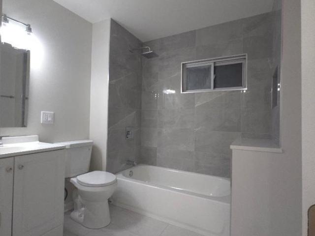 3 Bedroom Condo for Rent at 5938 S La Salle St #2, Chicago, IL 60621 Englewood