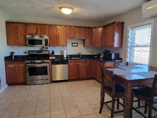 3 Bedroom Condo for Rent at 60 Montvale St #3, Boston, MA 02131 Metropolitan Hill Beach Street