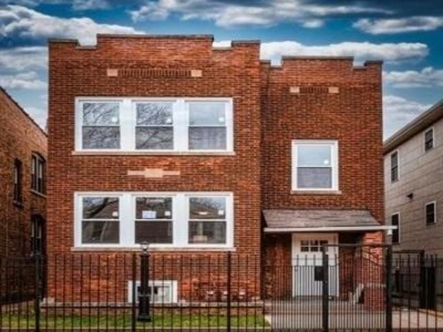 3 Bedroom Condo for Rent at 7240 S Cornell Ave #1, Chicago, IL 60649 South Shore
