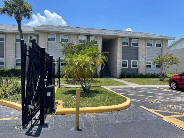 3 Bedroom Condo for Rent at 801 Sky Lake Cir #B, Orlando, FL 32809