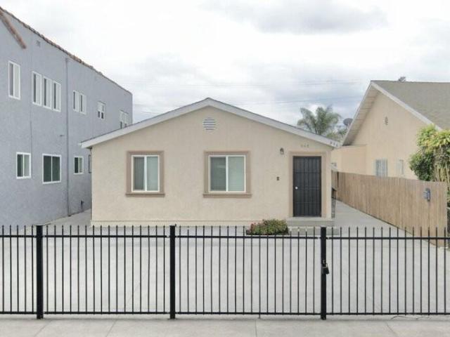3 Bedroom Condo for Rent at 844 W 54th St, Los Angeles, CA 90037 Voices of 90037