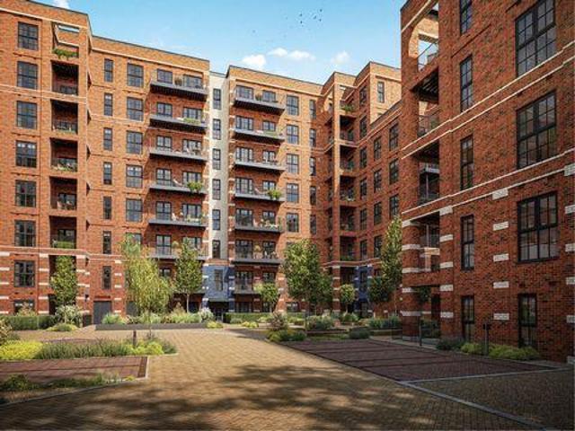 3 Bedroom Condo London England 99838368