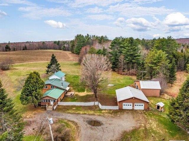 3 bedroom, Cornville ME 04976 102726665