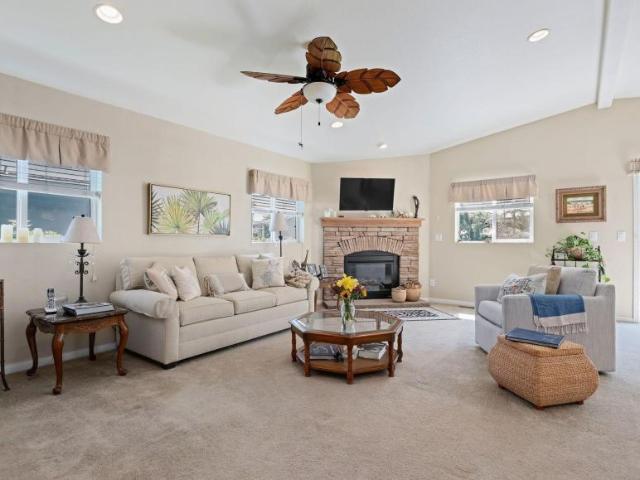3 bedroom, CA CA 102553564