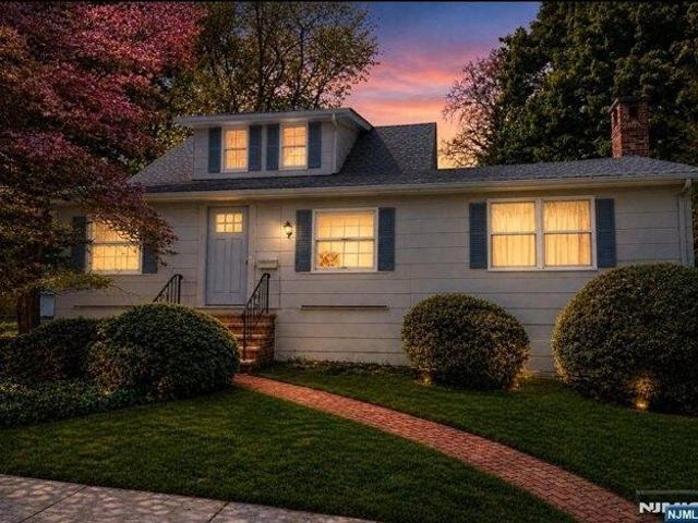 3 bedroom, Caldwell NJ 07006 102254653