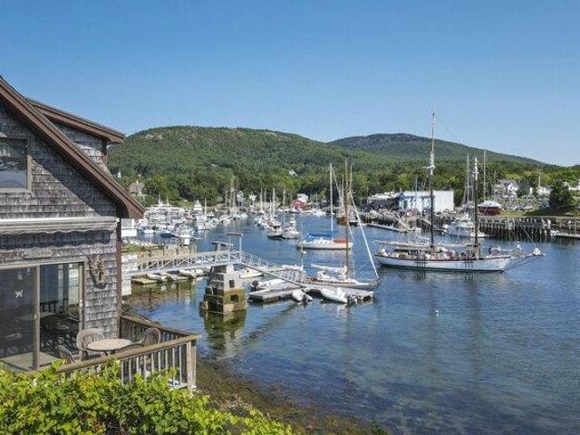 3 bedroom, Camden ME 04843 LS102478807