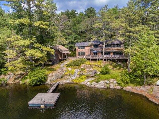 3 bedroom, Camden ME 04843 102218130