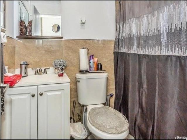 3 bedroom, Canarsie NY 11236 LS72692373