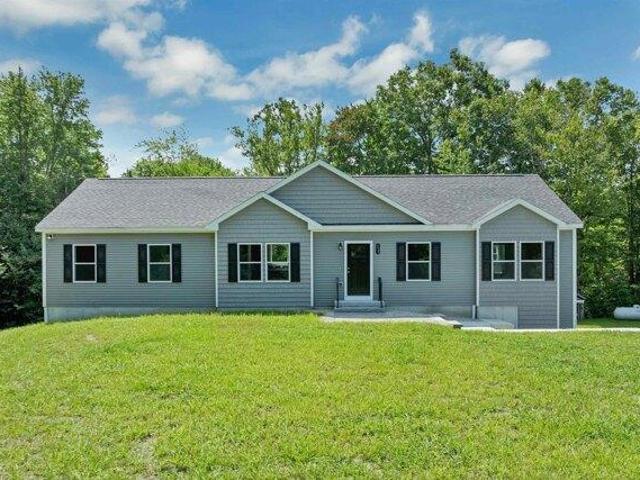 3 bedroom, Candia NH 03034 105093238