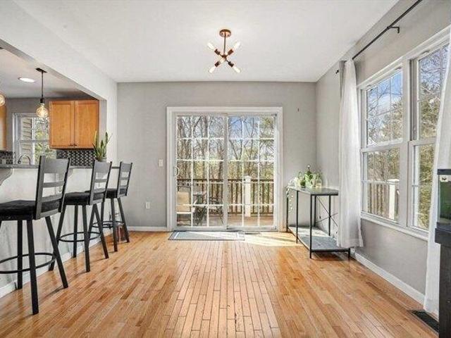 3 bedroom, Canton MA 02021 103070357