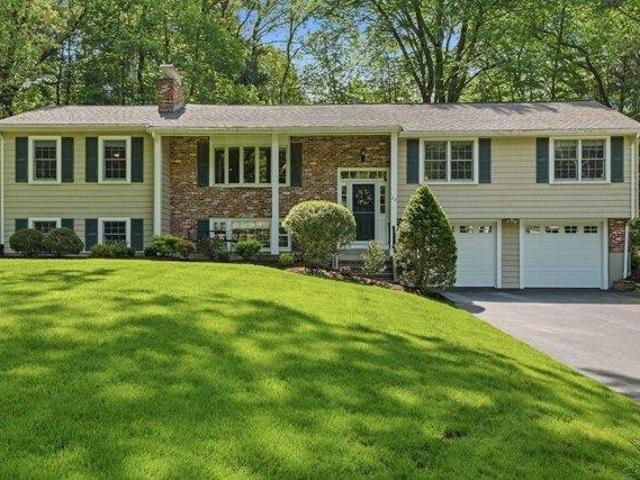 3 bedroom, Canton MA 02021 103600153