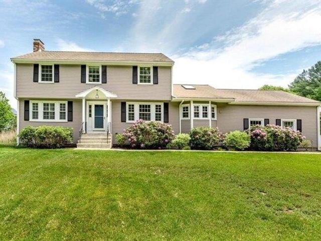 3 bedroom, Canton MA 02021 103887513